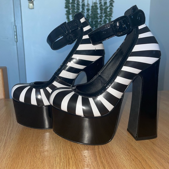 YRU | Shoes | Yru Fright Black Monster High Collab Heels | Poshmark